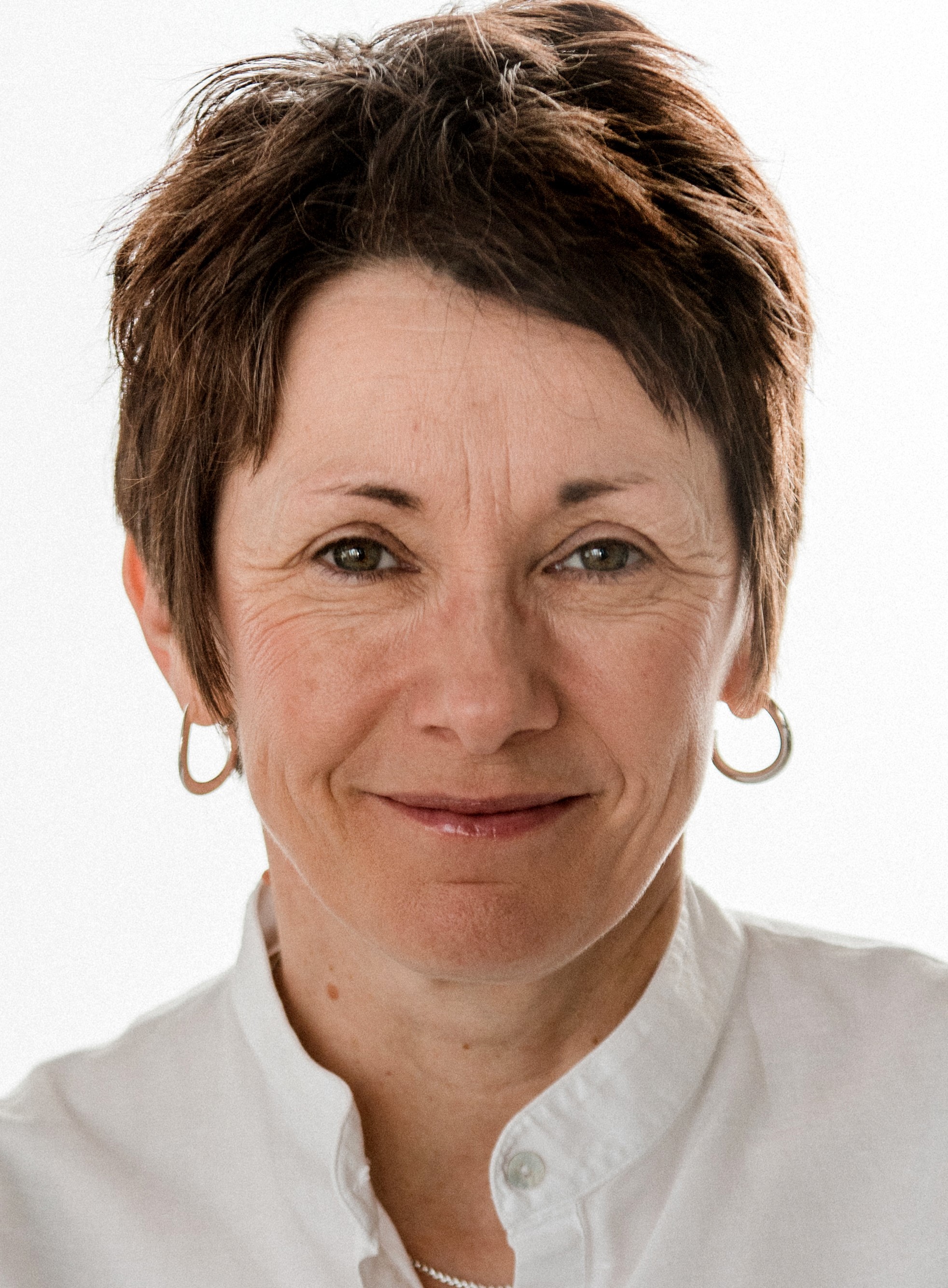 Ladies Unleashed: Playwright Amanda Whittington on her Ladies Trilogy ...